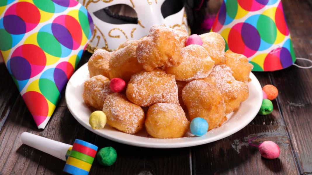 Prepara le Brighelle fritte di Carnevale; ricetta facile e veloce