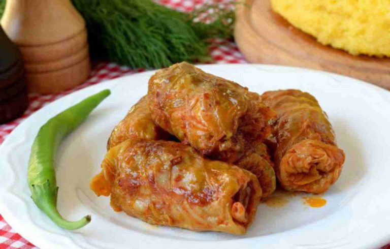 Cucina rumena: tutti i piatti tipici e i dolci da non perdere